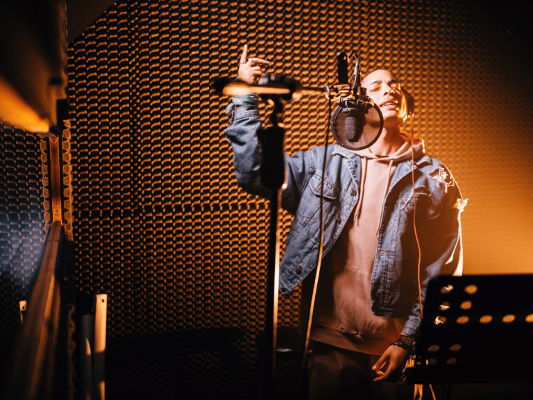 Singers Who Use Autotune: Uncovering the Truth Behind Modern Vocals ...